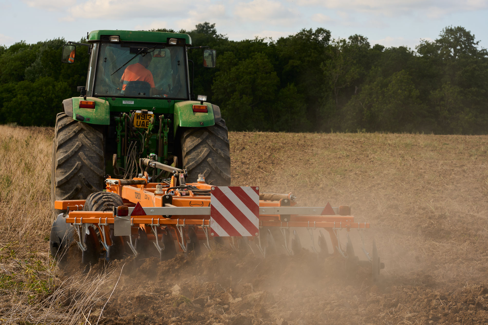 Heavy duty disc harrows and cultivators - TOROX Machinery